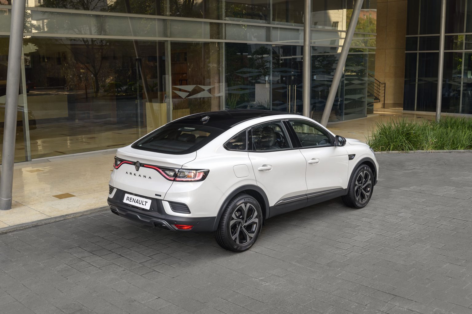 RENAULT REVOLUCIONA EL MERCADO COLOMBIANO CON LA LLEGADA OFICIAL DE LA ...